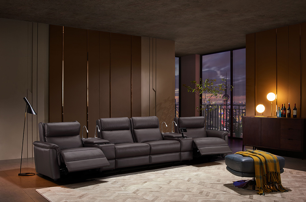 SAN FRANCISCO - Sofa